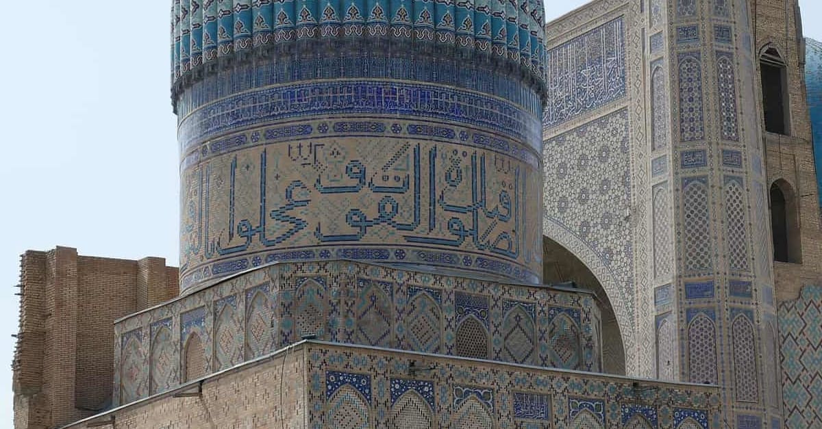 Bibi Khanum mosque | Definitive guide for travellers - Odyssey Traveller