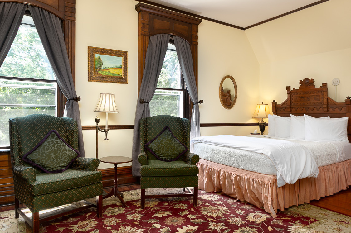 Cedar Crest Inn | Asheville's Most Romantic Bed & Breakfast