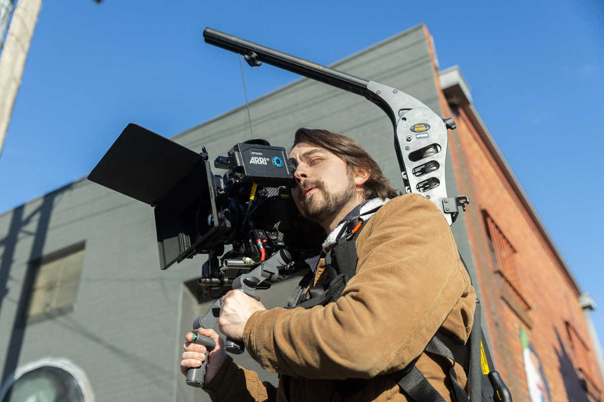 How To Properly Set Up And Adjust An Easyrig - Offshoot Rentals Melbourne