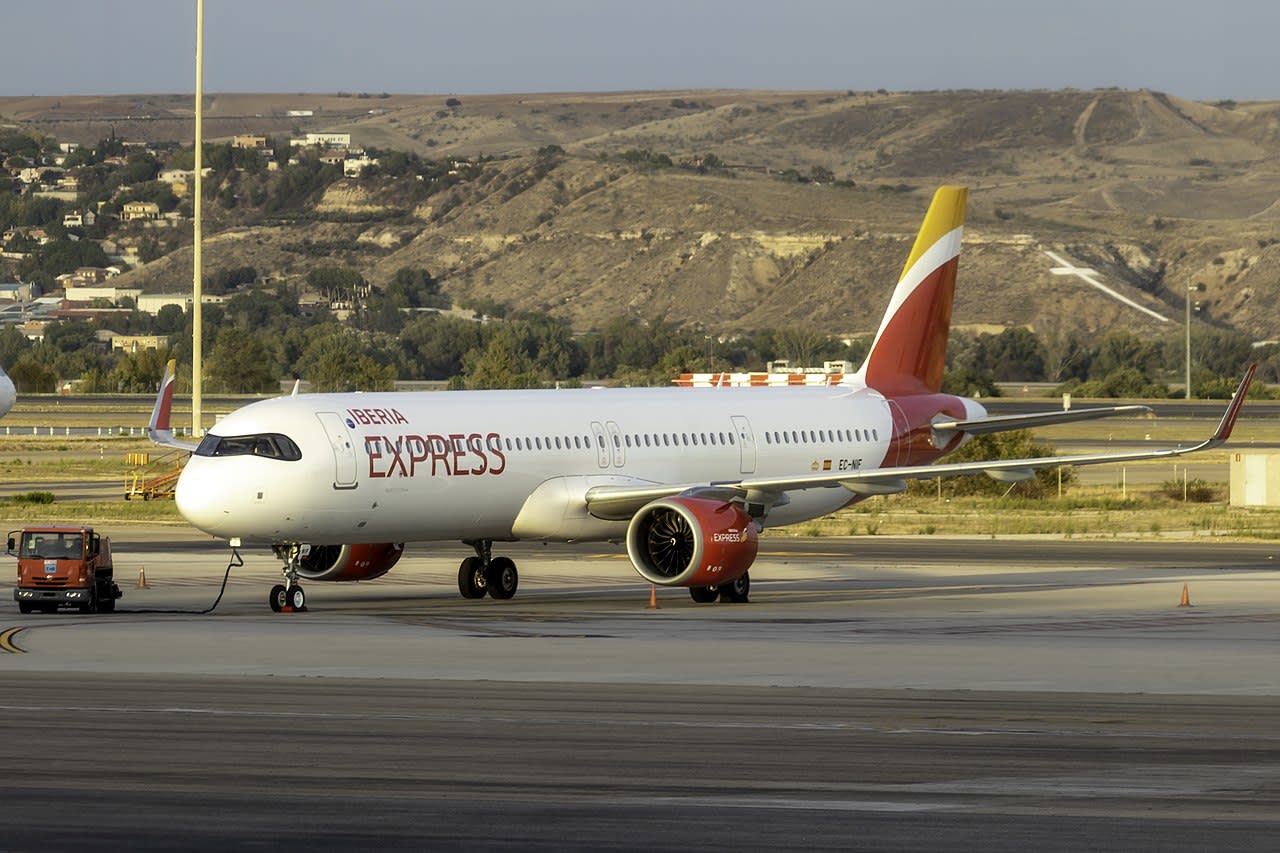 Iberia Express Airbus A321-251NX - oneworld virtual