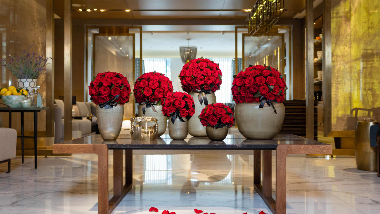 Luxury Roses - Delivered in Beverly Hills | OnlyRoses