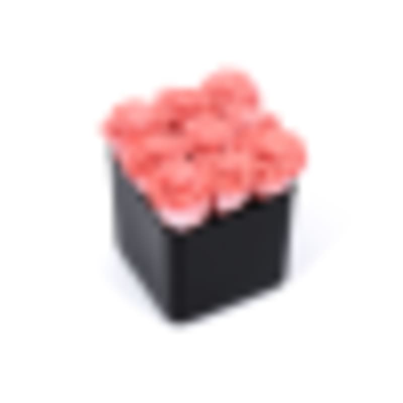 Infinite Rose Black Cube - Beverly Hills | OnlyRoses