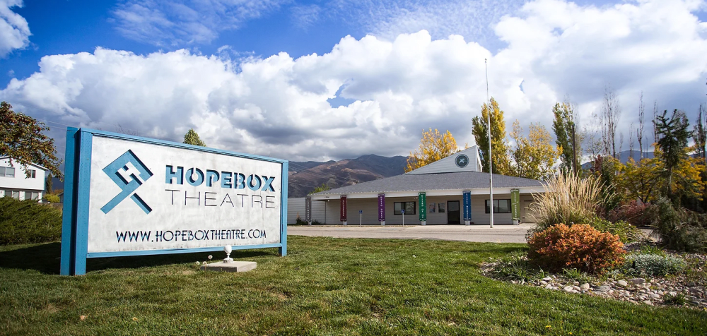 Hopebox Theatre Presents: White Christmas - About