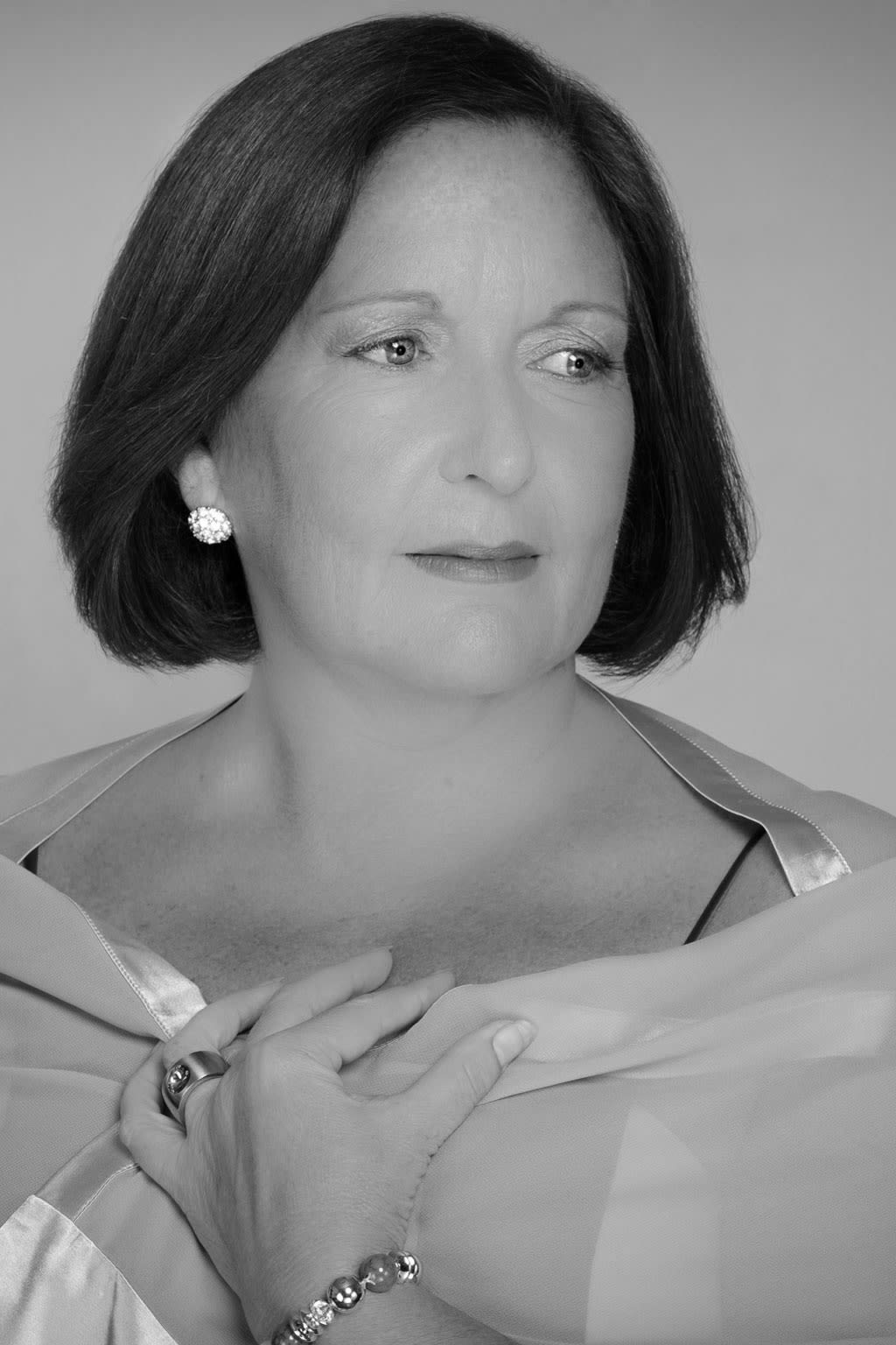 Regardez Carole Wilson sur Paris Opera Play