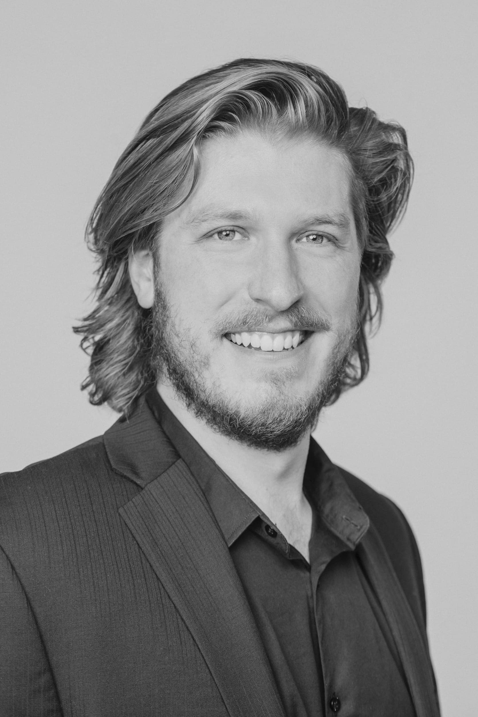 Regardez Alexander York sur Paris Opera Play