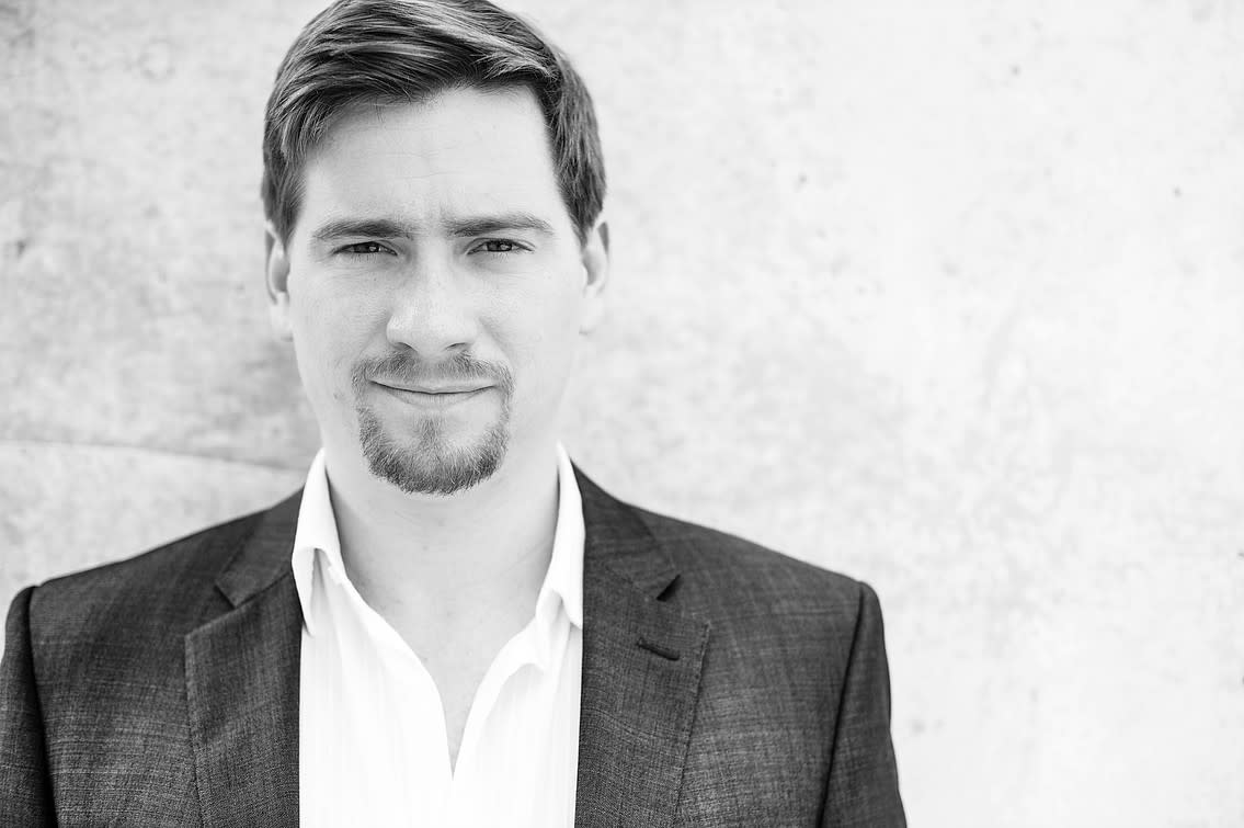Luke Stoker - Paris Opera Play