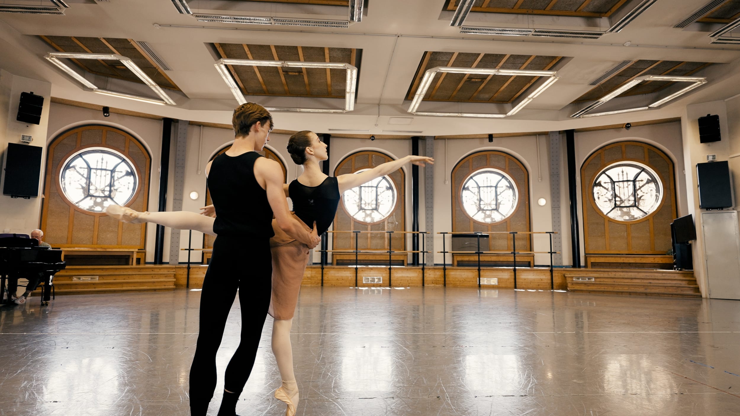 Giselle, rehearsing with... Sabrina Mallem 2/3 online