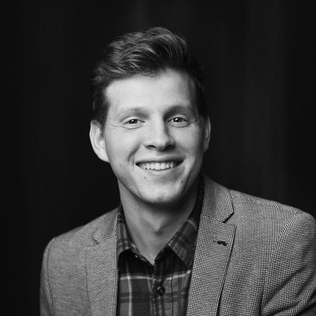 Mikhail Silantev - Paris Opera Play