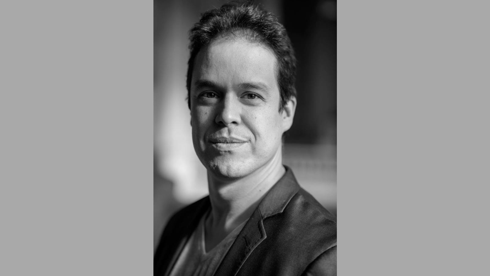 Watch Leonardo García-Alarcón on Paris Opera Play