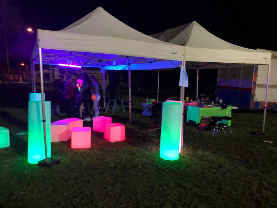 Glow pillar hire- Light up plinths Sydney