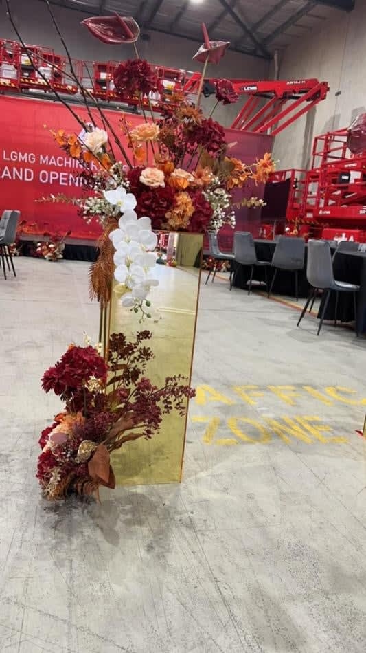 Gold plinth hire- mirrored plinth Sydney