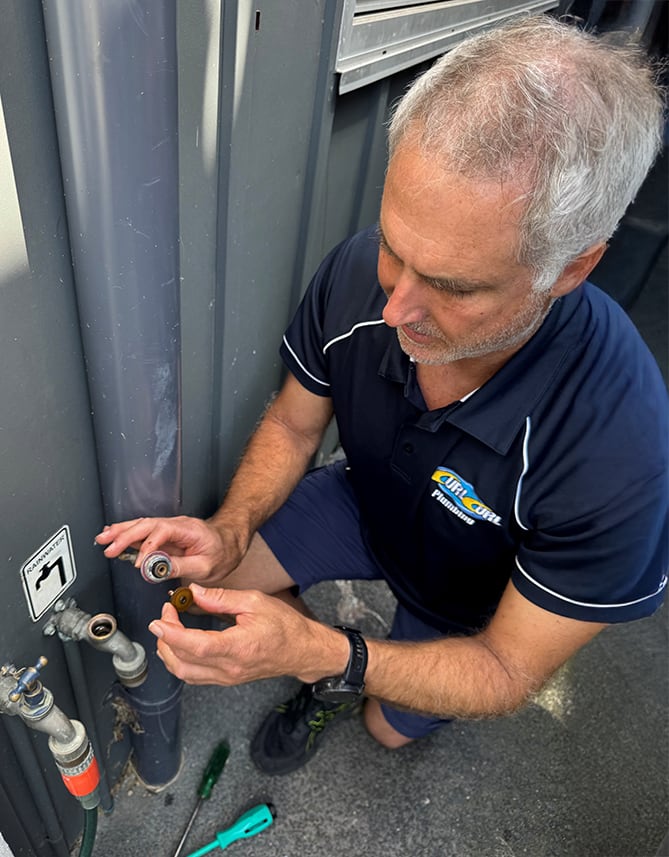 Plumber for Leaking Tap Repairs in Sydney | Curl Curl Plumbing