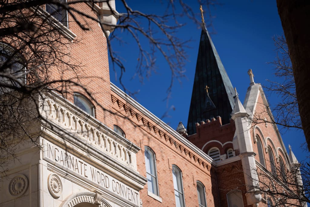 Admissions Process | UIW Accelerated BSN Track