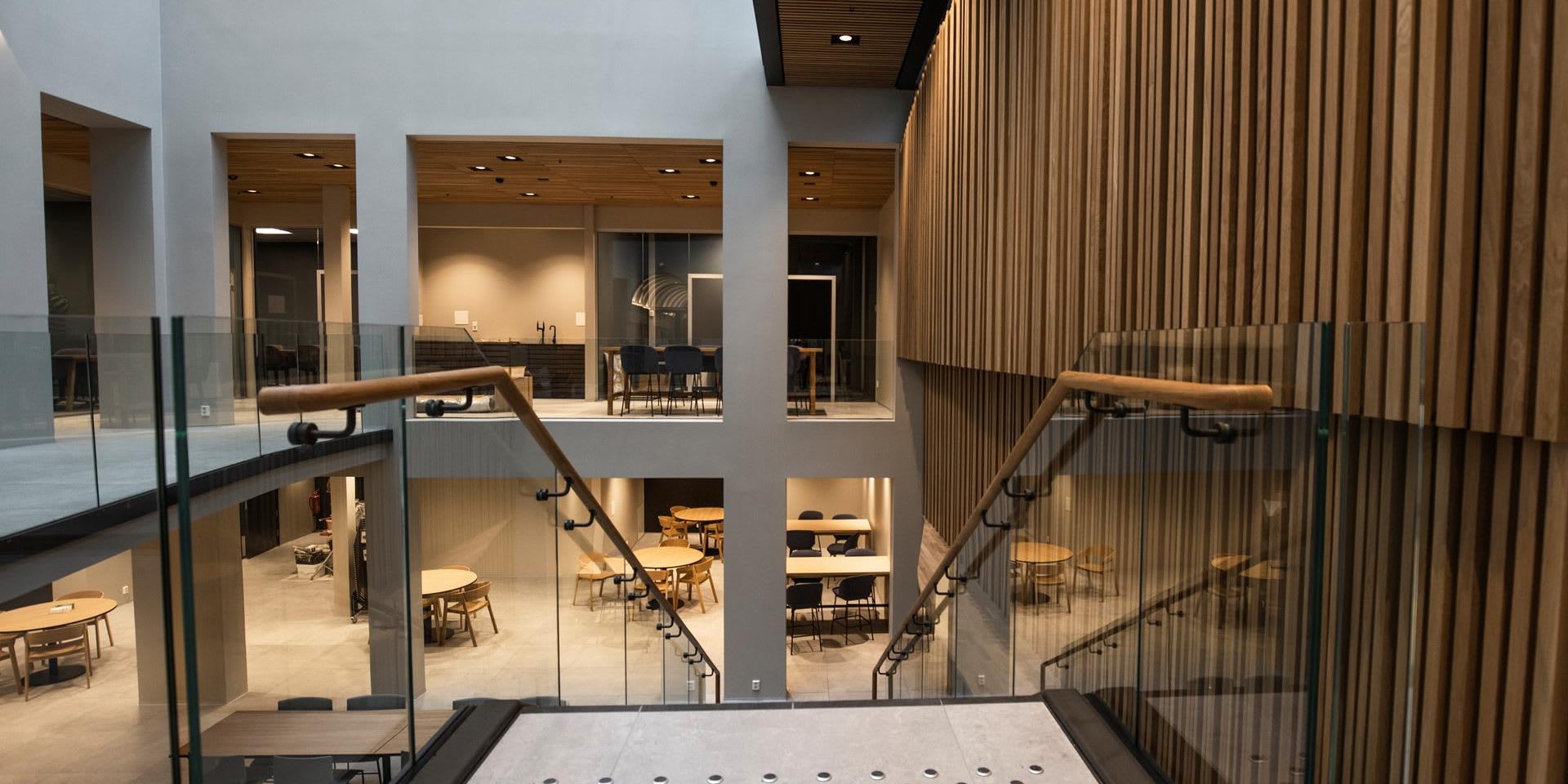 Spiler til vegg og himling