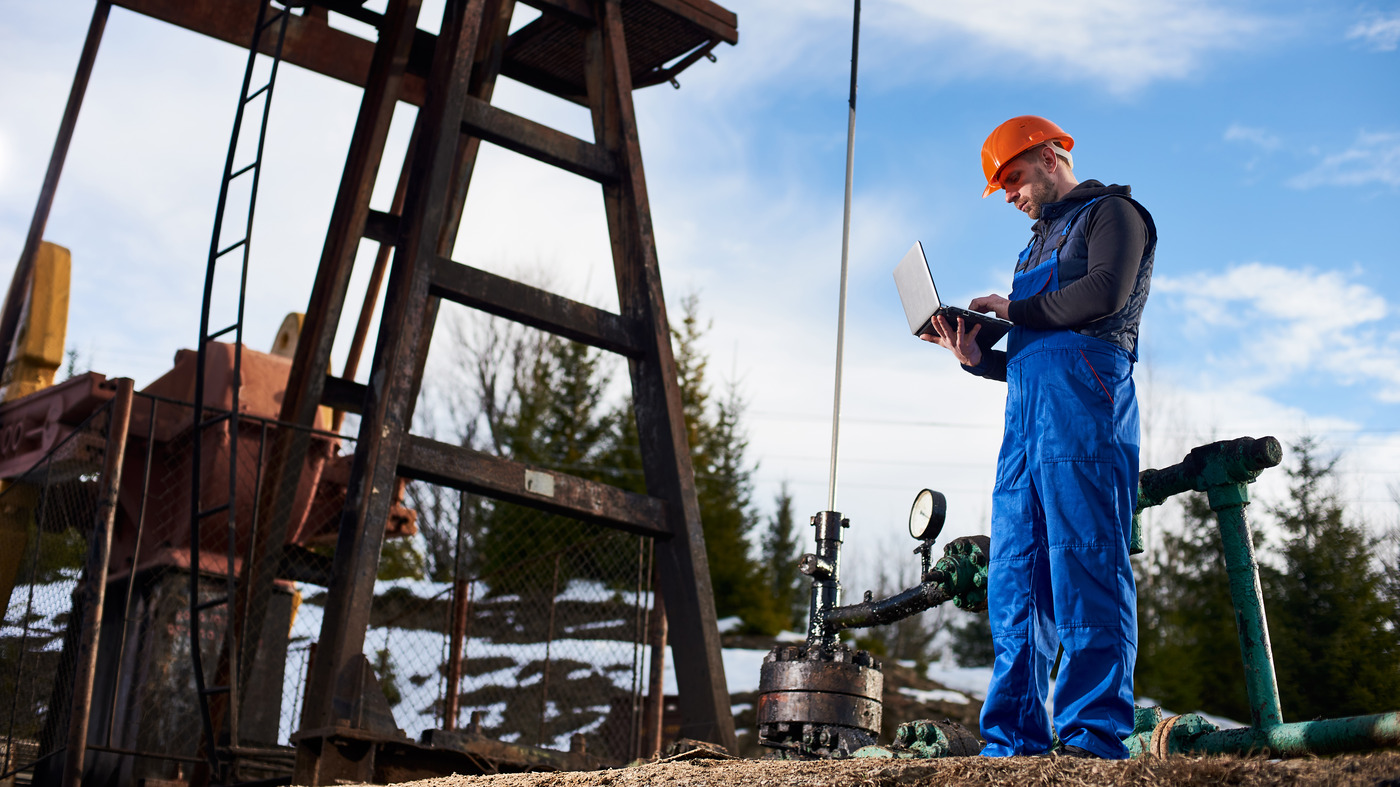 Oil Spill Response Field Guide | Knowledge Hub