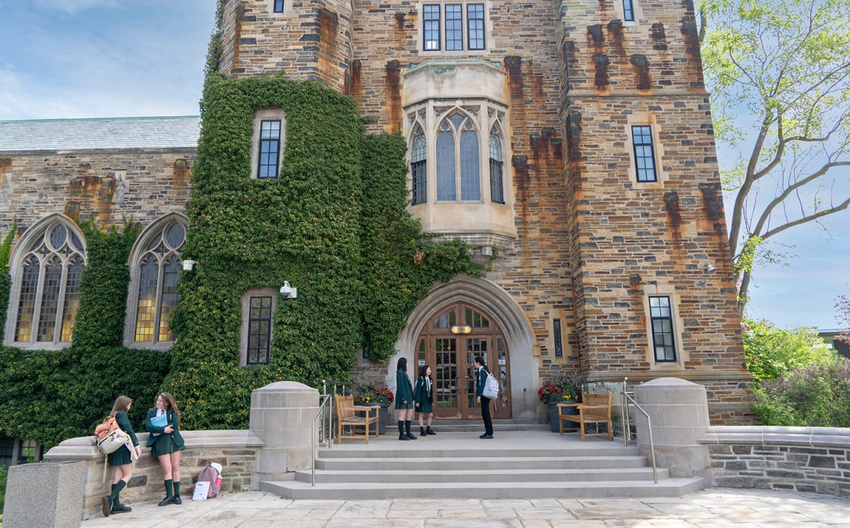 Havergal College: A Detailed Report with Information, Reviews, and Insights