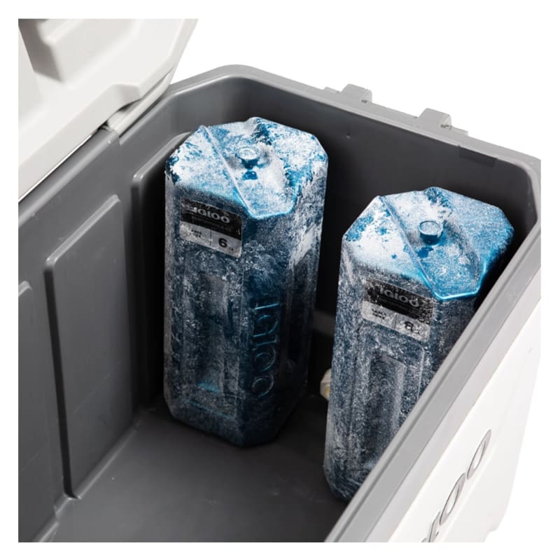 Igloo Performance Ice Large Brick | 1016769 | Outdoor Warehouse Kiosk