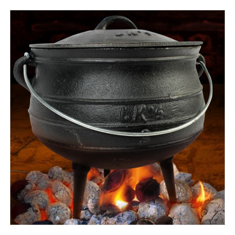 LK's Cast Iron 3 Leg Pot - No.3 | 1018032 | Outdoor Warehouse
