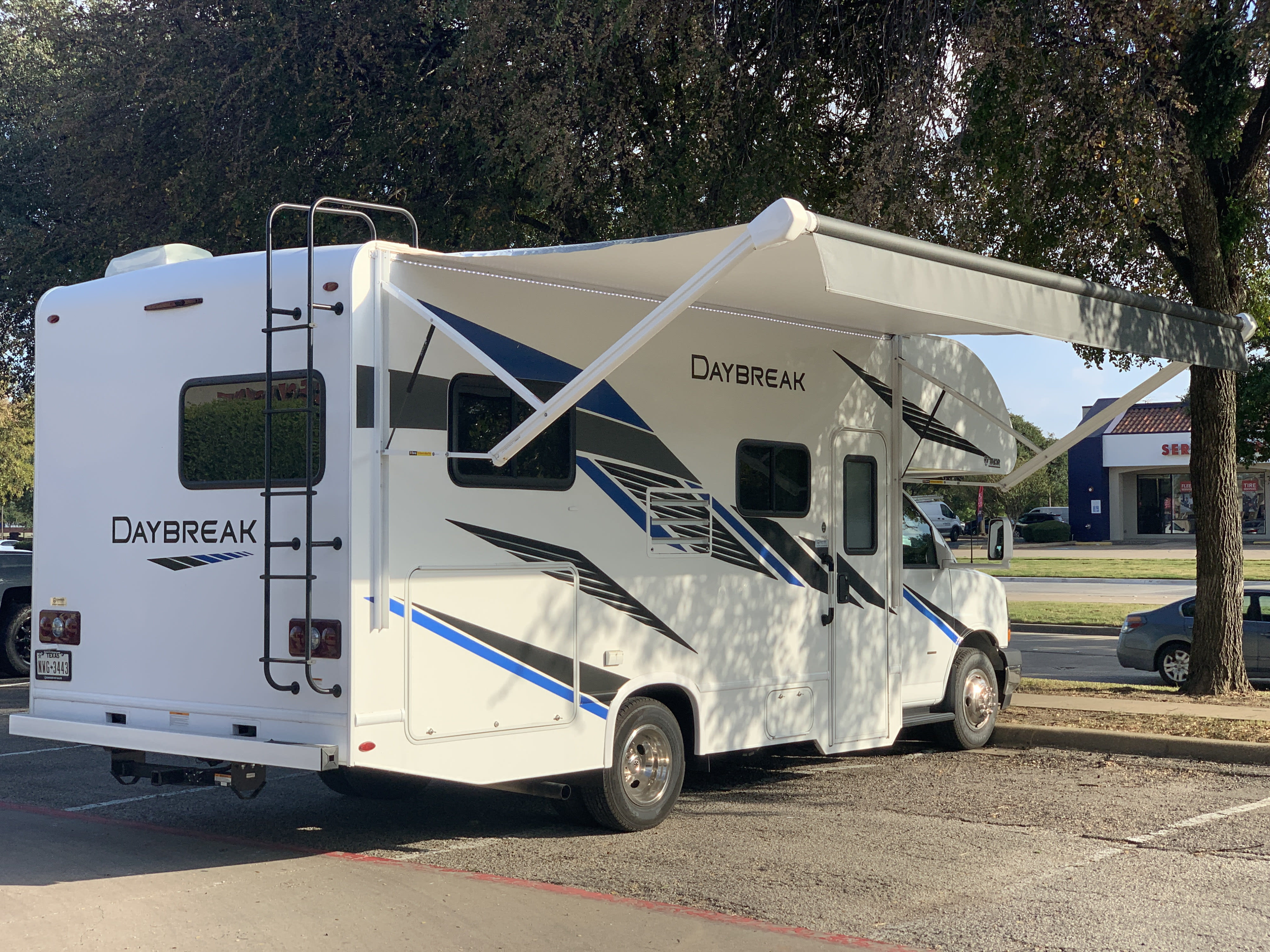 2020 Thor Motor Coach Daybreak Class C Rental in Plano, TX | Outdoorsy