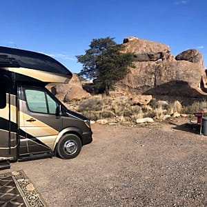 2018 Entegra Coach Quest Motor Home Class C Rental in Mesa, AZ | Outdoorsy