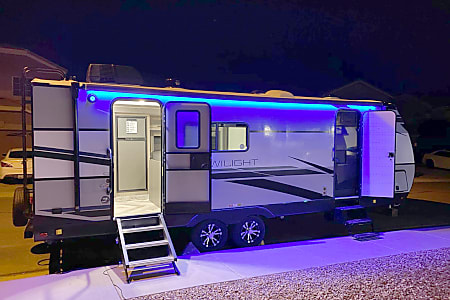 RV Rentals - Thousands of RVs Direct From Locals - The Drive