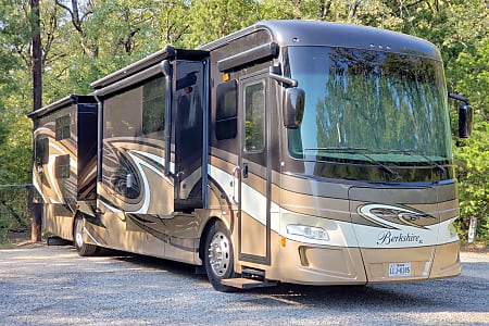 RV Rentals - Thousands of RVs Direct From Locals | The Drive