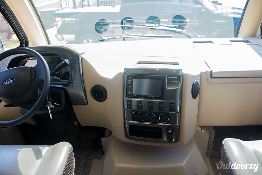 2018 Thor Motor Coach Axis Motor Home Class A Rental in Herndon, VA ...