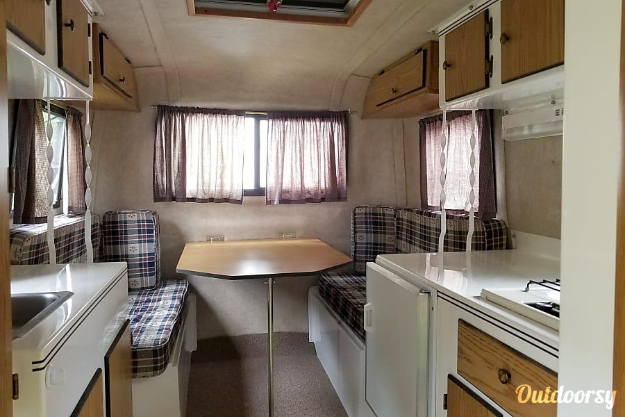 2006 Scamp 16' Trailer Rental in Minneapolis, MN | Outdoorsy