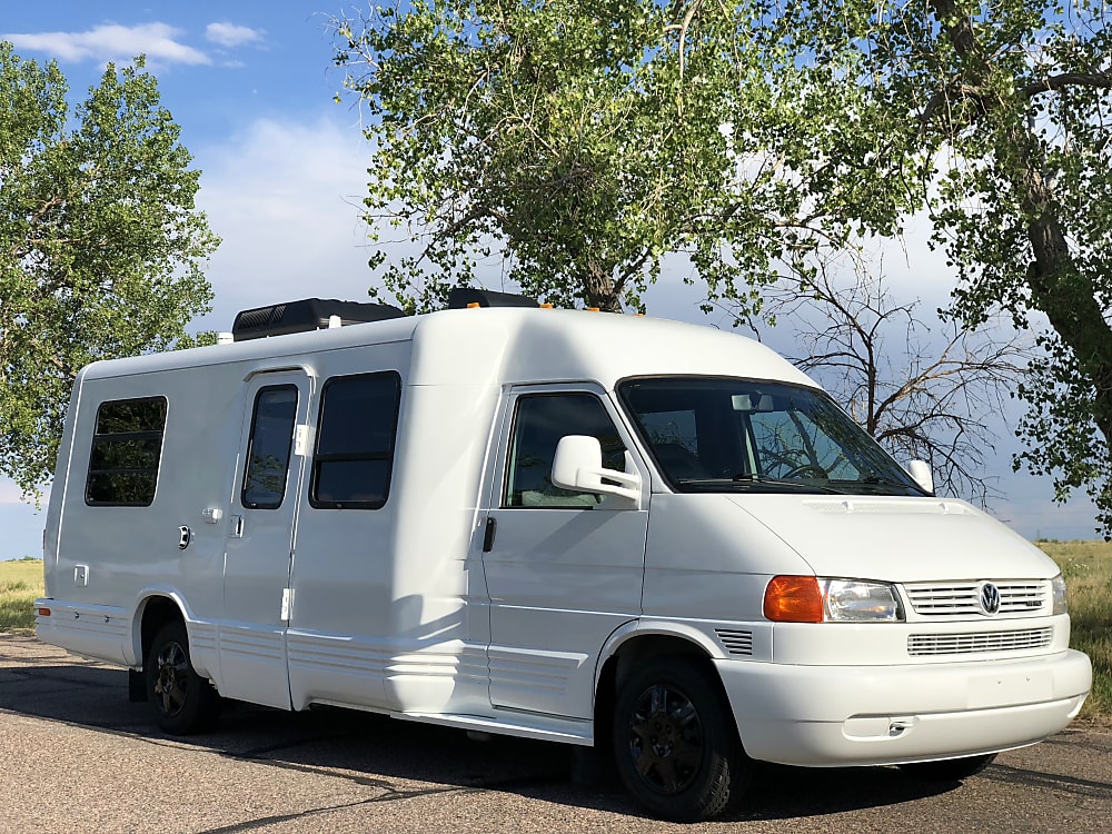Photos | “Maximus” Volkswagen Rialta Eurovan camper 17-20 MPG! | Outdoorsy