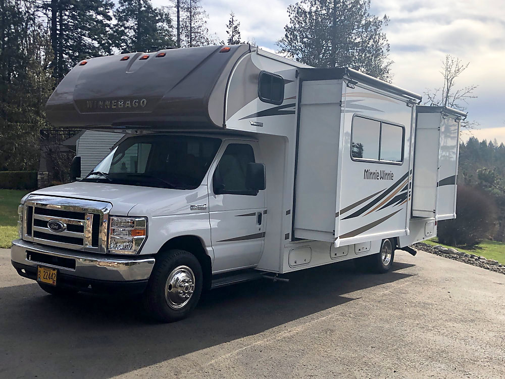 Photos | 2018 Winnebago Minnie Winnie | Outdoorsy