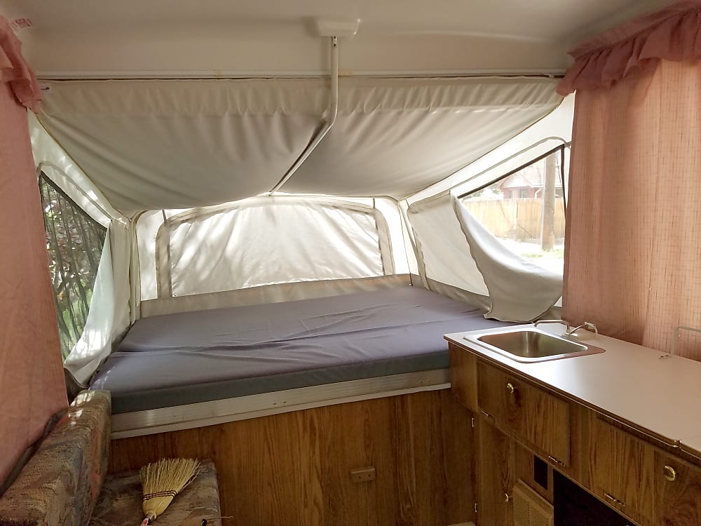 Photos | 1996 Coleman Destiny Bayport | Outdoorsy