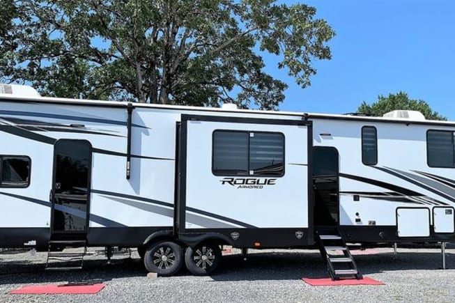 2021 Fifth Wheel RV for Rent in Jacksonville, FL - RVUSA.com