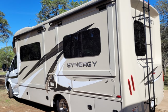 2018 Class C RV for Rent in Boerne, TX - RVUSA.com