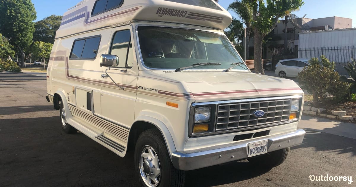 1990 Coachmen Classic Motor Home Class B Rental in Los Angeles, CA ...