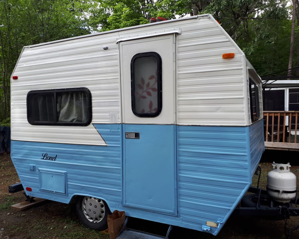 1979 Travel Trailer RV for Rent in Trois-Rivières, Quebec - RVUSA.com