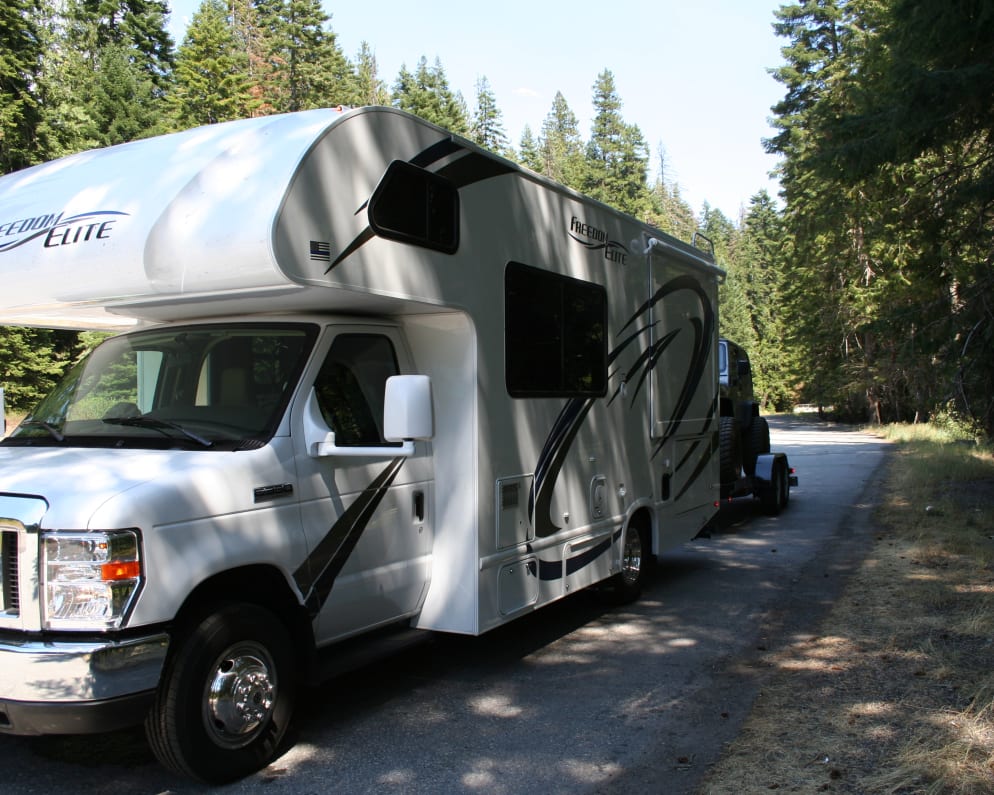 2018 Class C RV for Rent in Simi Valley, California - RVUSA.com