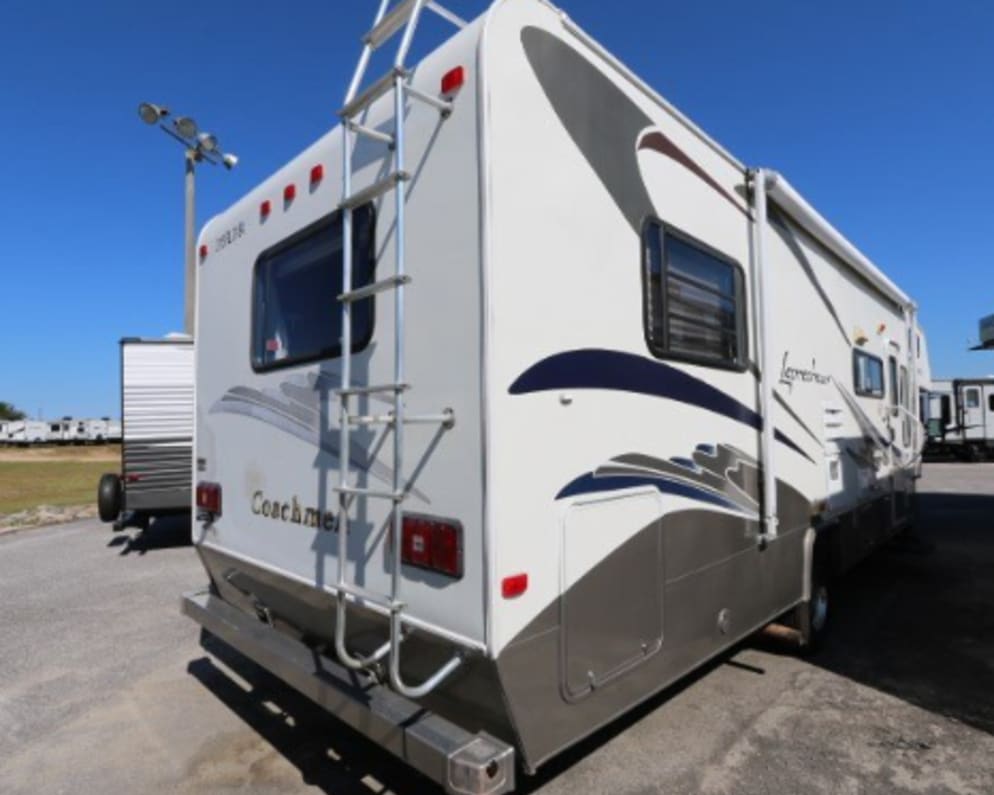 2004 Class C RV for Rent in New Orleans, Louisiana - RVUSA.com