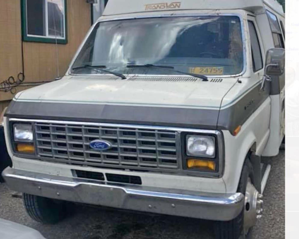 1989 Class B RV for Rent in Cathedral City, California - RVUSA.com