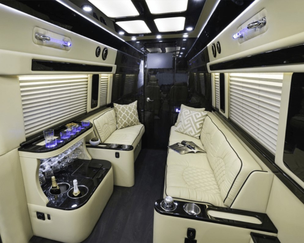 Class B RV for Rent in Florence, South Carolina - RVUSA.com