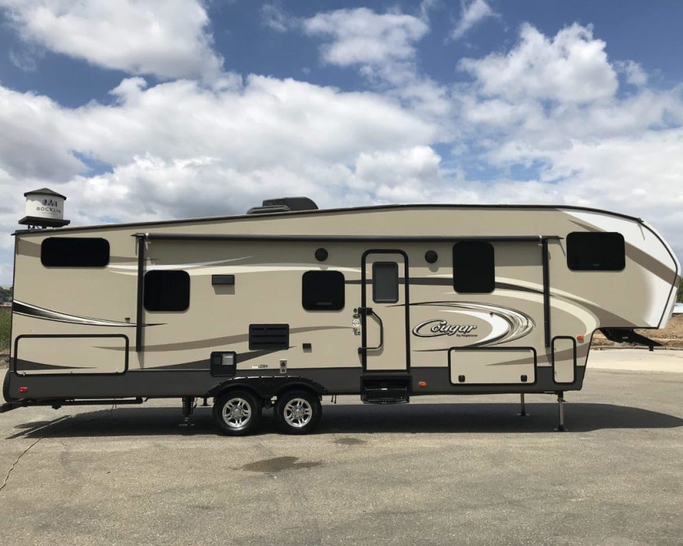 2017 Fifth Wheel RV for Rent in Mound House, Nevada - RVUSA.com
