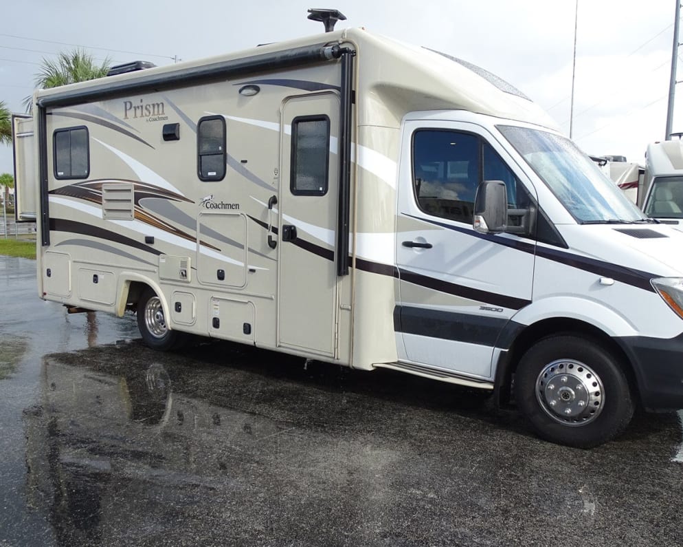 Class C RV for Rent in Austin, Texas - RVUSA.com