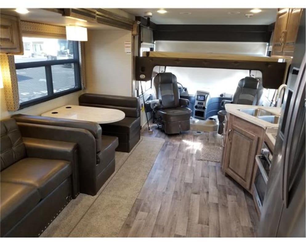 2019 Class A RV for Rent in Stanton, California - RVUSA.com