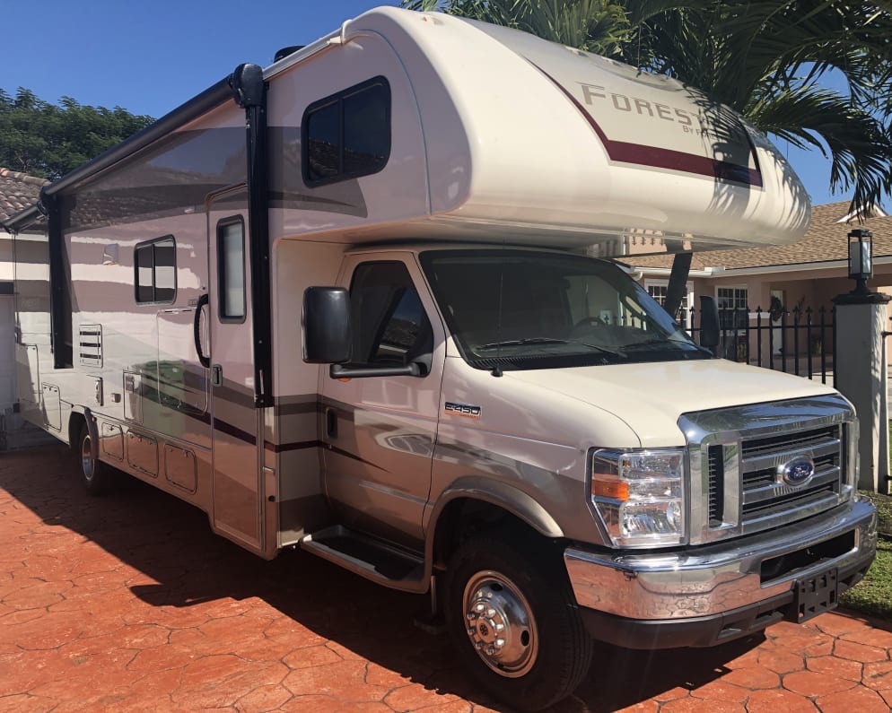 2020 Class C RV for Rent in Miami, Florida - RVUSA.com