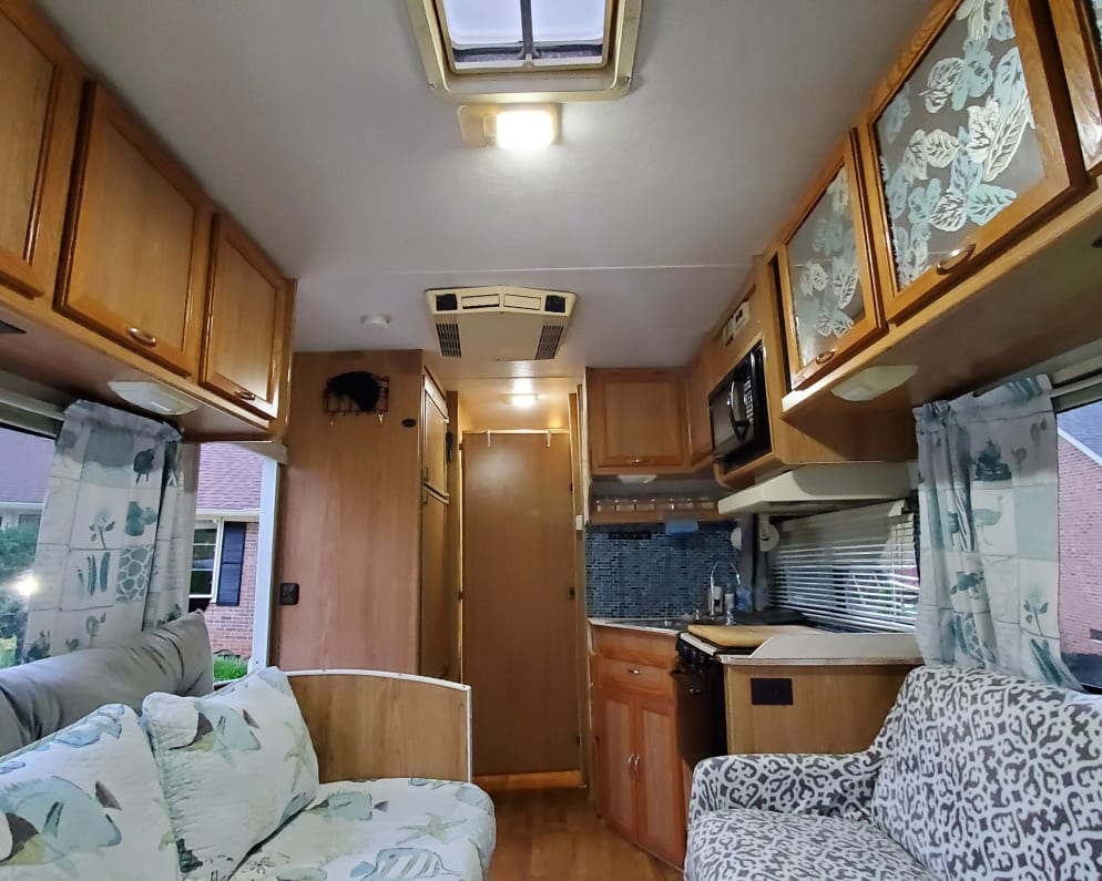 1999 Class C RV for Rent in Greer, South Carolina - RVUSA.com