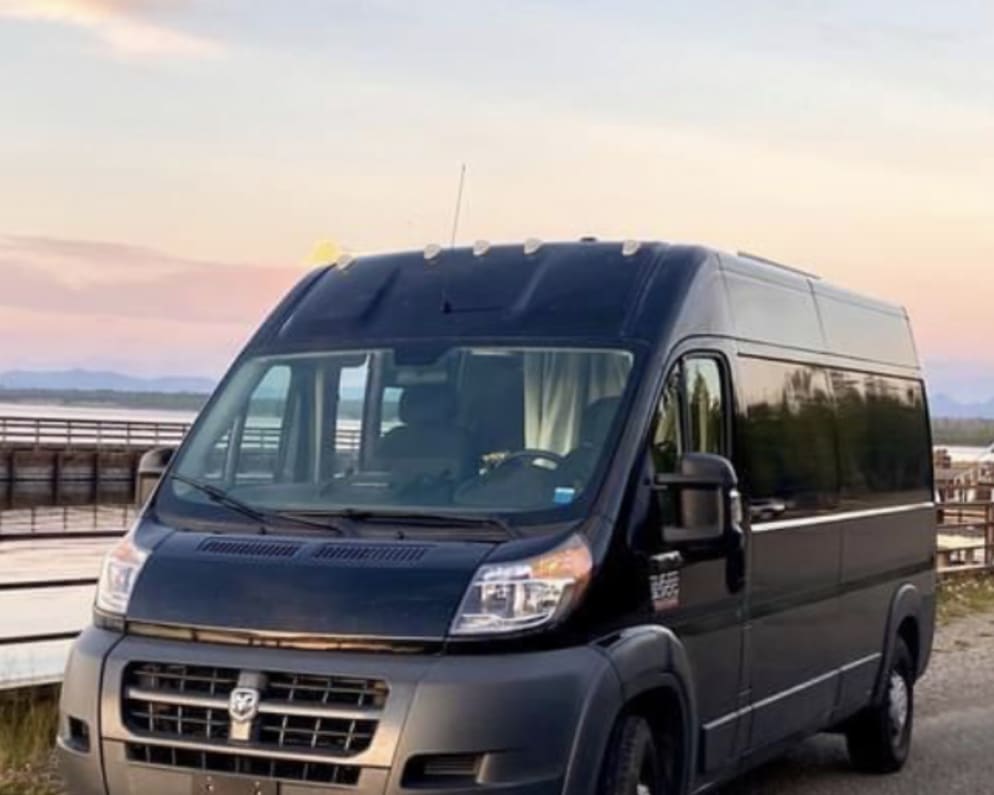 2015 Class B RV for Rent in Cary, North Carolina - RVUSA.com