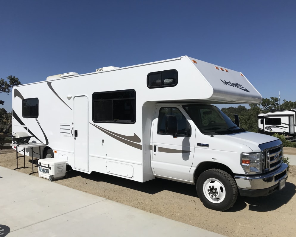 2017 Class C RV for Rent in Paso Robles, California - RVUSA.com