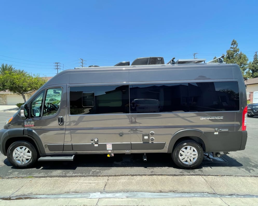 2021 Class B RV for Rent in Santa Ana, California - RVUSA.com