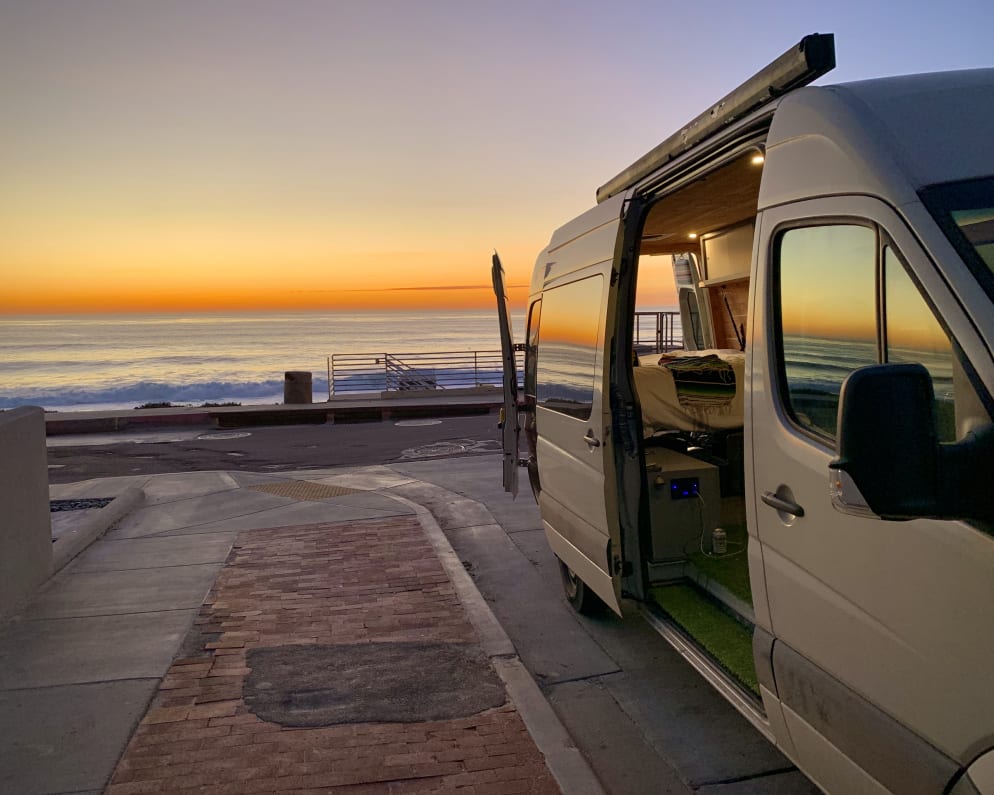 Class B RV for Rent in San Diego, California - RVUSA.com