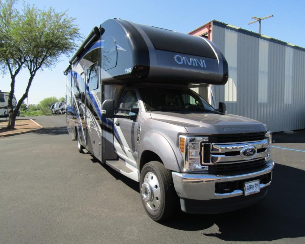 2020 Class C RV for Rent in Flagstaff, Arizona - RVUSA.com