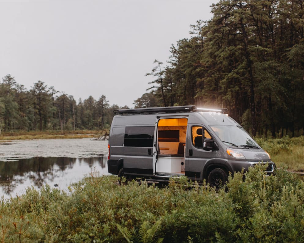 Class B RV for Rent in Gloucester, Massachusetts - RVUSA.com